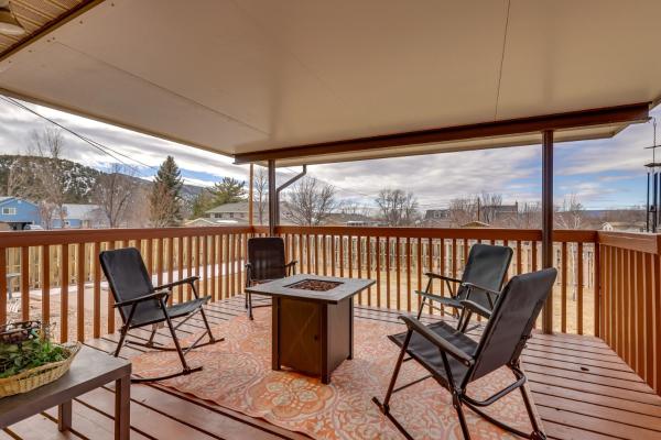 Parowan Escape With 2 Game Rooms, Deck And Yard! - Little Salt Lake, UT