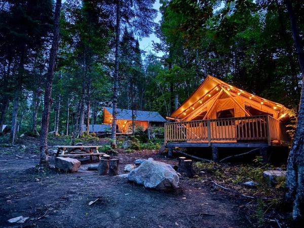 Huttopia Les Deux Lacs - Laurentides - Laurentides