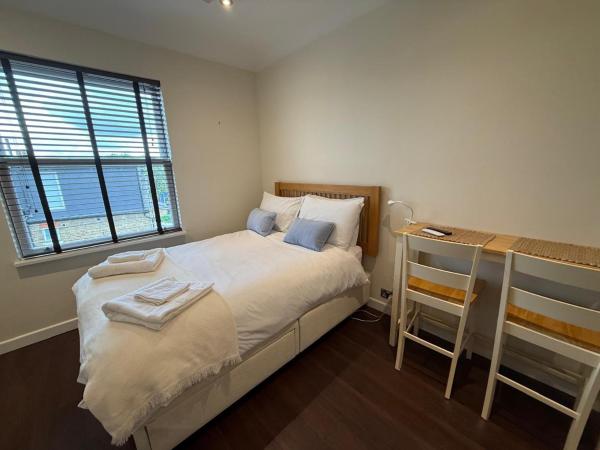 Pass The Keys Modern Elegant Studio 20 Minutes To Central London - 豪恩斯洛