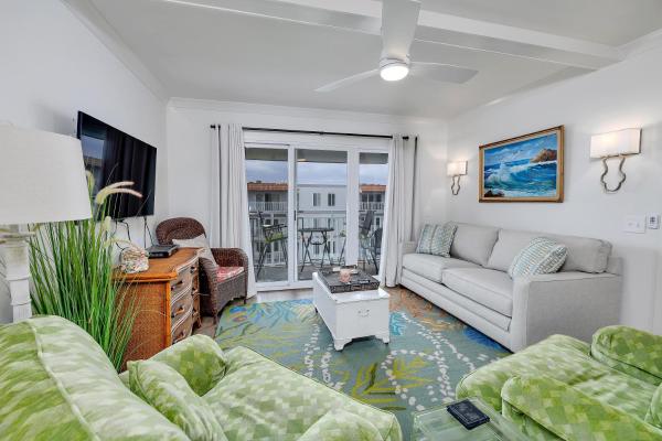 Condo With View Over The Pool With Ocean Beyond! - Georgia