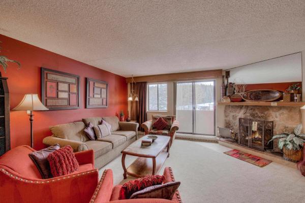 Tons Of Amenities Ski In Ski Out - Breckenridge, CO