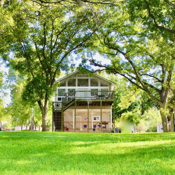 Pet Friendly Retreat On Lake Lbj - Black Rock Park, Buchanan Dam