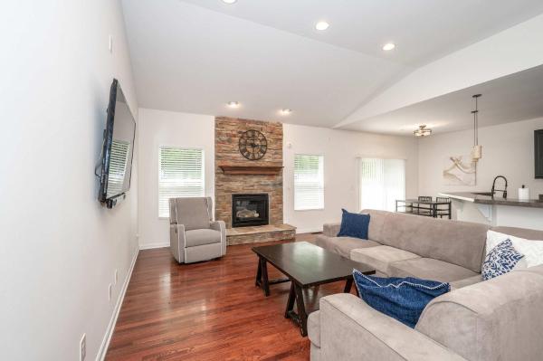 Spacious 3br, King Suite And Office, Sleeps 6 - Cincinnati