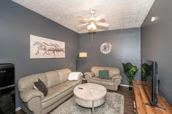 Monmouth Loft 4 - Walk To Shops - Kentucky