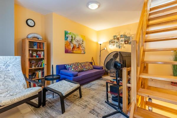 Good Vibes House - Cres