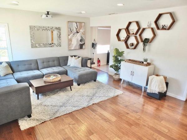 Bellflower Breeze - Charming 3 Bdr In Long Beach - Long Beach, CA