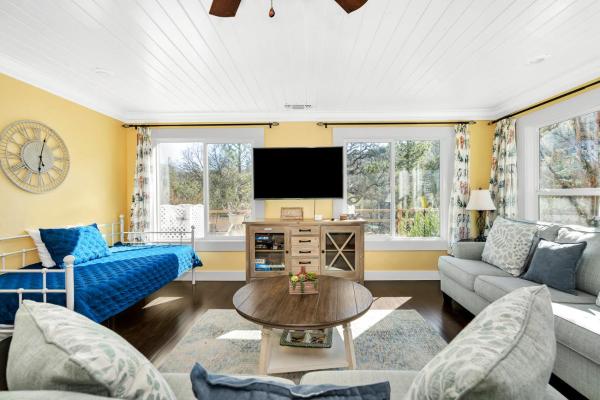 Awesome Views Game Room Hot Tub And More - Oakhurst, CA