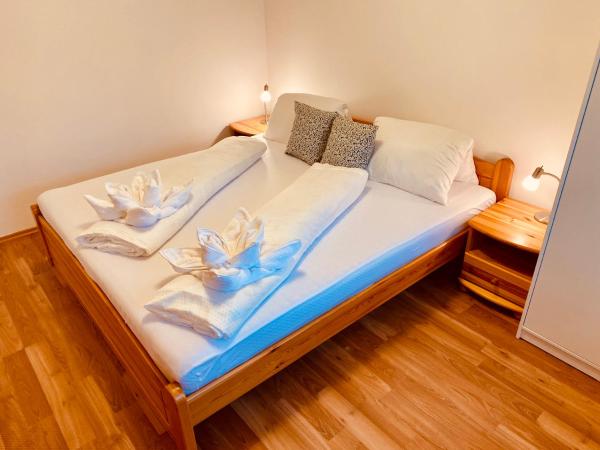 Rose Lakeside Apartman - Balatongyörök