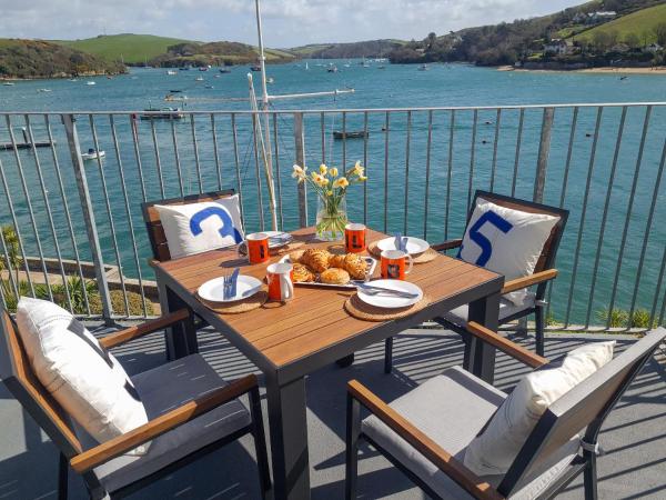35 The Salcombe - Salcombe