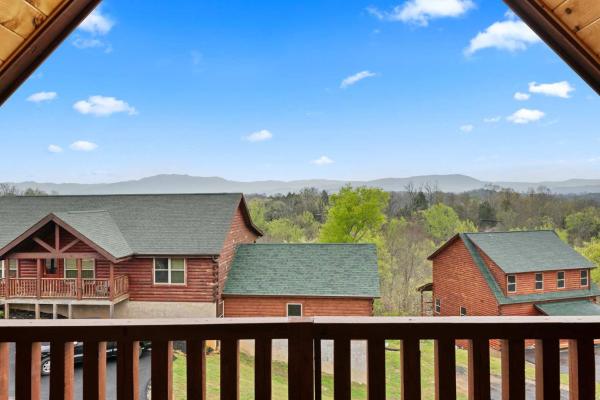Cabin W Hot Tub & Game Room In The Smokys - Sevierville, TN