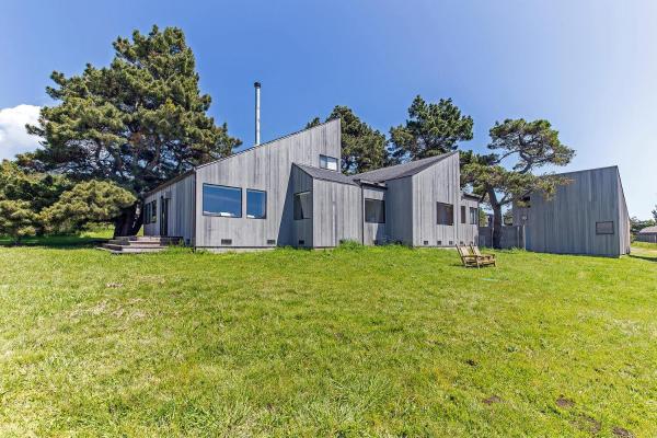 Grateful Getaway With Fireplace And Scenic Views - Sea Ranch, CA