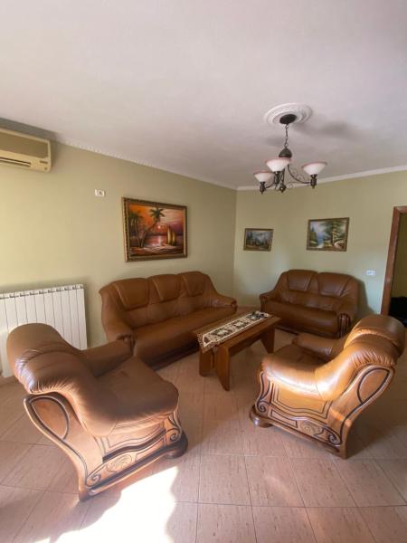E&b Cosy Apartment 3 - Tiran