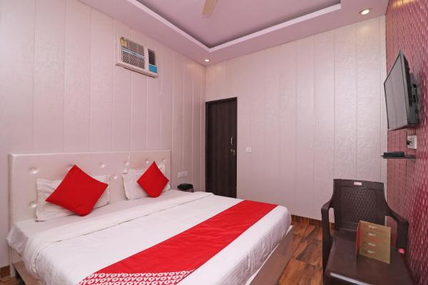 Oyo 81074 Hotel Adb - Faridabad