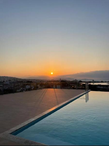 Piscine Rooftop Résidence Neuve - Saint-Laurent-du-Var