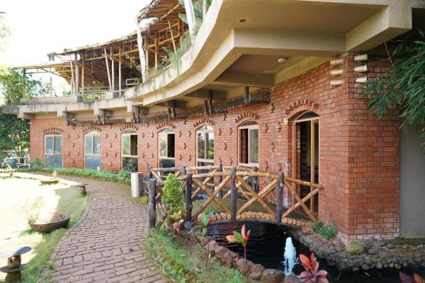 Bamboo And Bricks Resort, Panshet - Lavasa