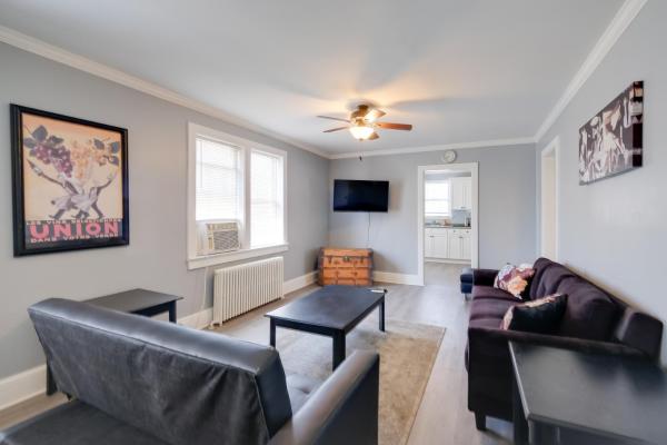 Gastropub On-site Loudoun Wine Country Apartment - Leesburg, VA