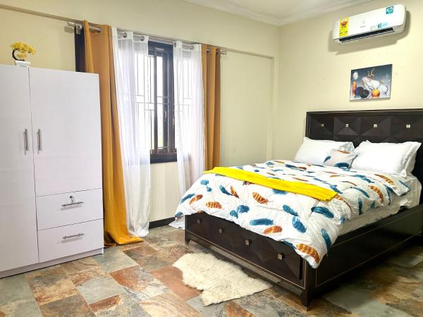 Florence Ville - Ghana