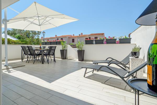 Villa Ada - By And Services - Golfo Aranci