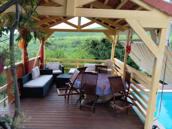 Belle Villa Avec Piscine Privée à Le Carbet - Le Morne Rouge