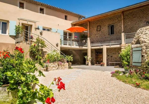 Le Puits De Sophie - Maison Spacieuse En Ardèche - Aubenas