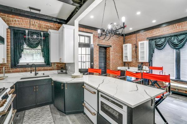 Walk To Nott Memorial Studious Retreat Near Eats - Schenectady, NY