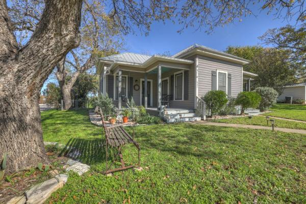 Austin Haus - Fredericksburg, TX