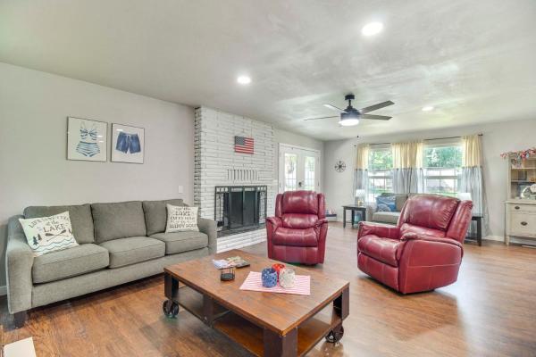 Walk To Marina And Lake Family Retreat In Afton! - Disney, OK