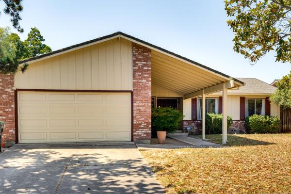 Updated Home In Suburbs - 10 Mi To Dtwn Stockton! - 洛迪