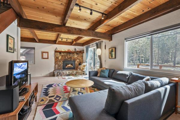 Christmas Valley Chalet - Tahoe Adventure Awaits - 南太浩湖