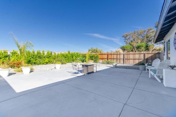 Zen Palm Springs Home With Pool Spa Mountain View - Palm Springs, CA