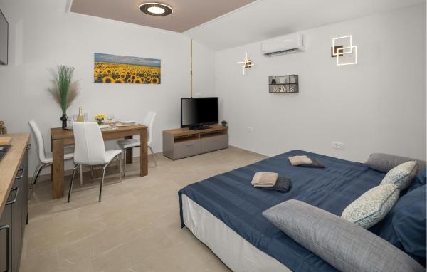 Beautiful Home In Umag With House A Panoramic View - Piran