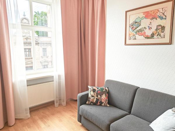 City Heart, 9,9 Host, Sunlit, Free Parking And Bag Storage - Riga