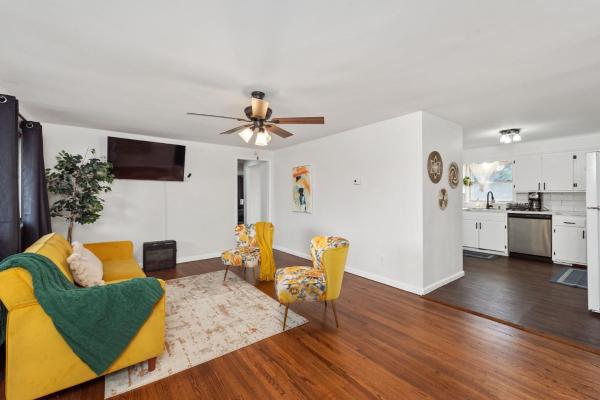 Charming Midtown Home - Tulsa, OK