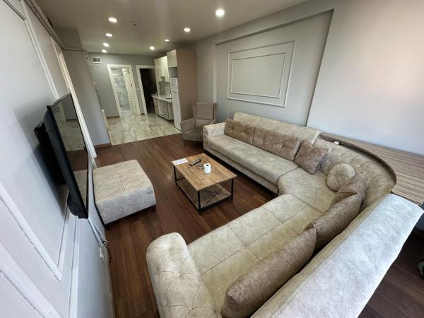 Gold Suit - Istanbul