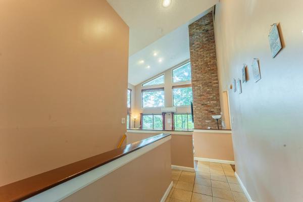 Switch To Hosting Peaceful Lakefront Stay, Hottub, Fireplace, Kayaks - Stroudsburg, PA