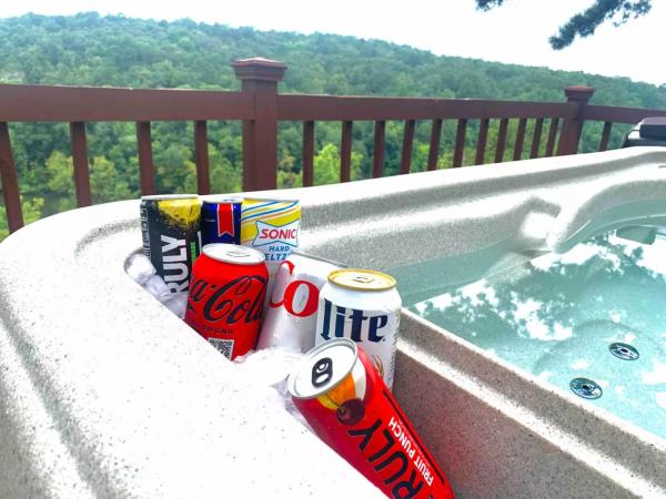 New Hot Tub Judes Peak On Big Piney Creek - Clarksville, AR