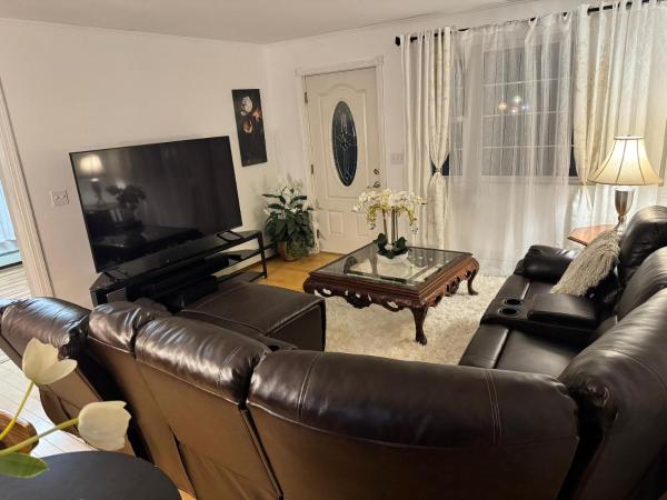 Jenoalli - Rockland, ME