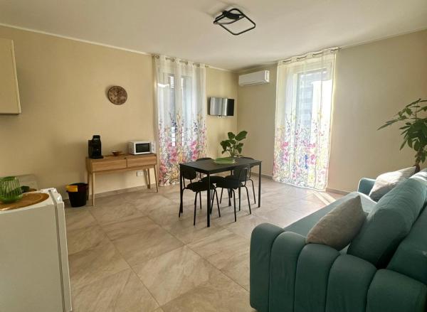 Villa Patrizia Affittacamere Con Parcheggio Privato - Como