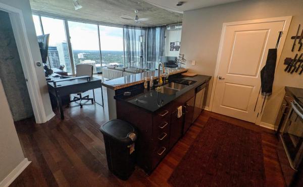 Luxury Skyrise Penthouse - Orlando, FL