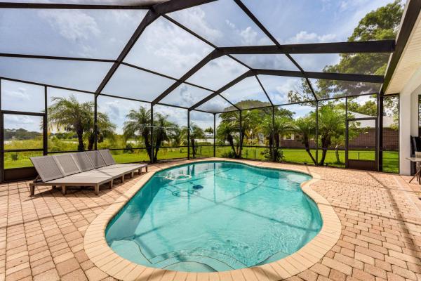 Game, Swim And Unwind Lakeside Retreat Near Disney - Winter Haven