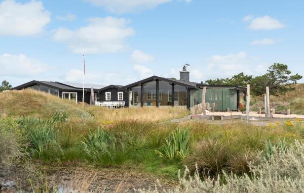 Amazing Home In Fanø With Sauna - Denmark