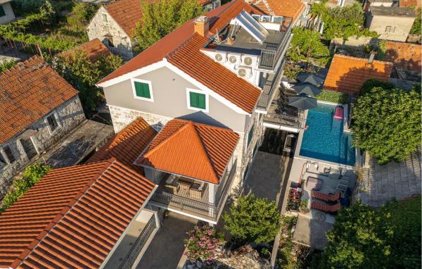 Lovely Home In Ostrvica - Mimice