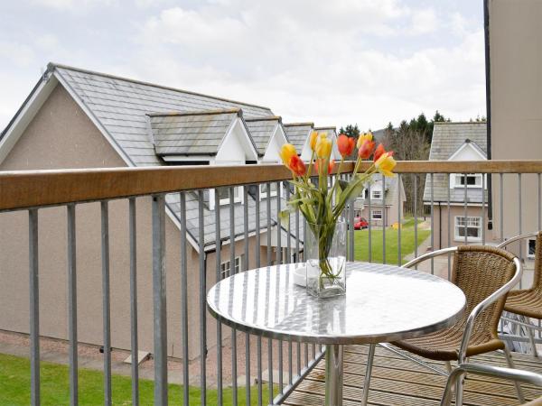 22 Queens Court - Banchory