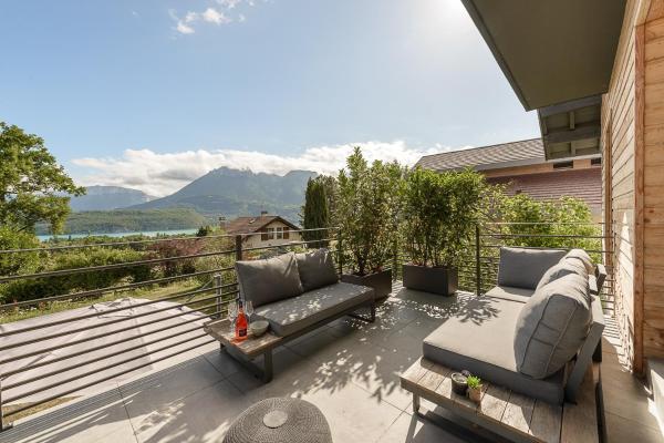 Villa Serenya Designer-renovated Farmhouse With Panoramic Views Of Lake Annecy By Lla Selections - Saint-Jorioz