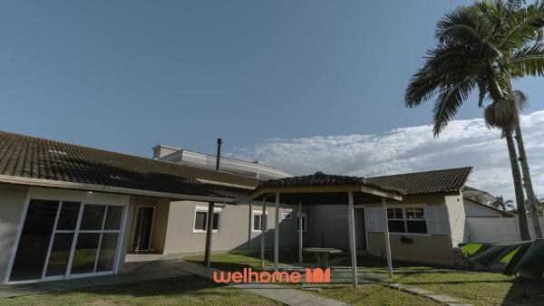 Casa Ampla Em Florianopolis A 200m Da Praia - Florianópolis