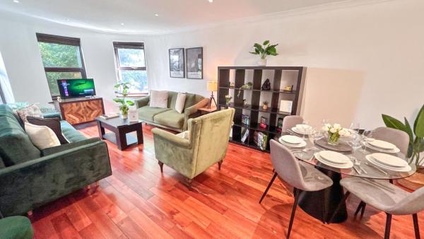 Crouch End New 4 Bed 3 Bath Home With Balcony And Free Parking Near Alexandra Palace , Highgate - Barnes