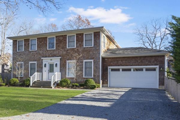 East Hampton Retreat: Heated Pool, Bbq,home Office - East Hampton, NY