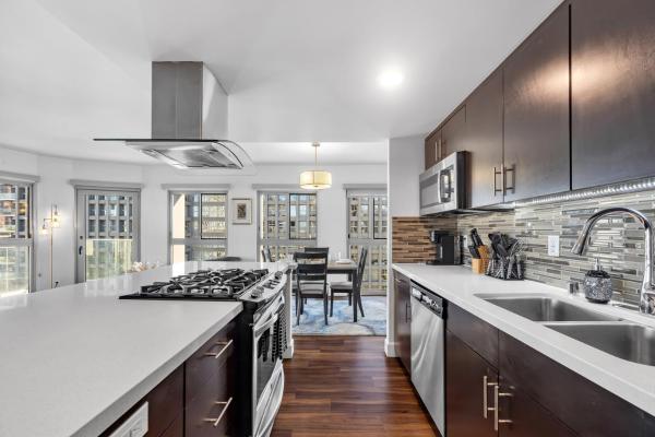Modern Luxury 2 Bed With Panoramic City Views In Downtown La - California