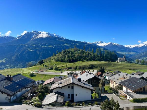 Neu-renovierte - Nov 24 - 2,5 Zi Wohnung Mit Traum-aussicht - Falera