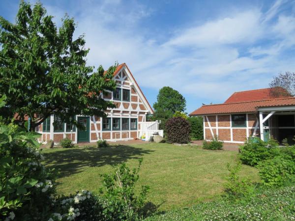 Ferienhaus Robinson Im Feriendorf Altes Land Direkt An Der Elbe - Jork